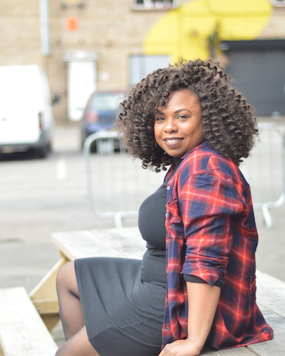 French Curves | Look inspiré des années 90’s – Being missflo